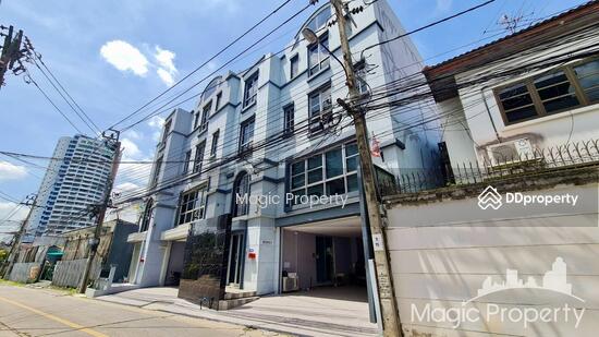 Commercial Building on Ratchadaphisek Road, Bangkok, Chan Kasem ...