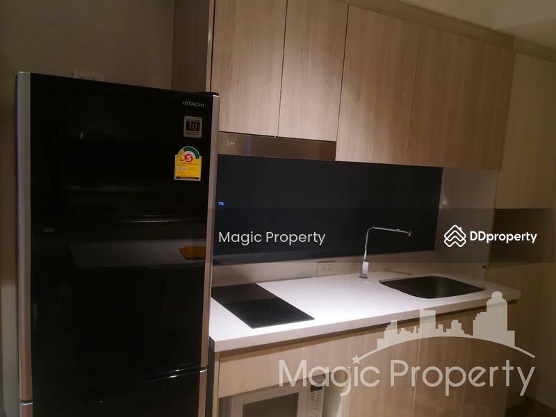 Runesu Thonglor 5 : รูเนะสุ ทองหล่อ 5, กรุงเทพ, 82 ซอย พร้อมมิตร, คลอง ...