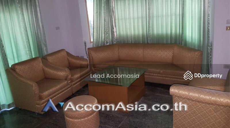 4 Bedrooms House for Rent in Sukhumvit, Bangkok near BTS Thong Lo at ...