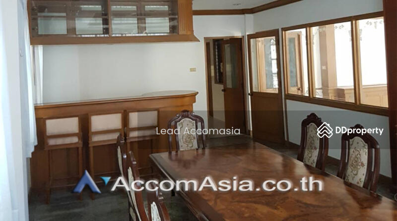 4 Bedrooms House for Rent in Sukhumvit, Bangkok near BTS Thong Lo at ...