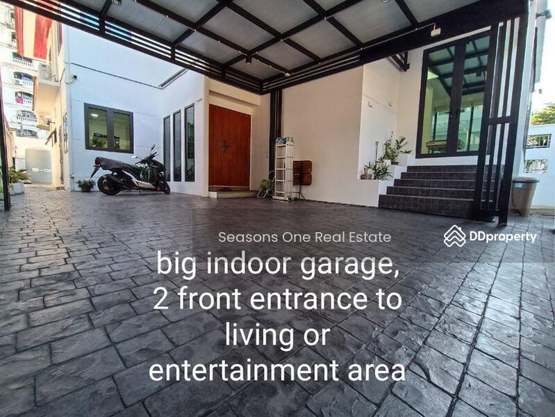 Beautiful Villa, Well Decorated 2-story For Sale, 77 square wah, 3 ...