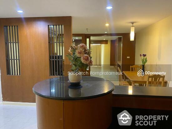 State Tower, Bangkok, 1055 Silom Road, Silom, Bang Rak, Bangkok, 1 ...