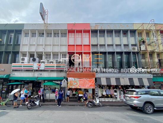 อาคารพาณิชย์ ท่าน้ำนนท์ : Commercial building Thanam Non, นนทบุรี, สวน ...