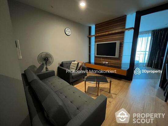 Silom Grand Terrace, Bangkok, Soi Saladaeng 2, Saladaeng Road, Silom ...