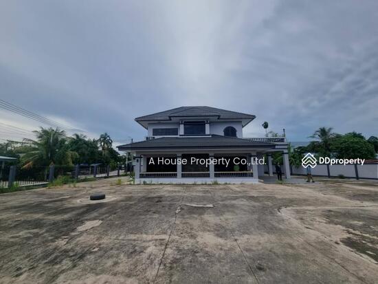 Second-hand detached house Bang Phra-Khao Khiao zone, newly renovated ...