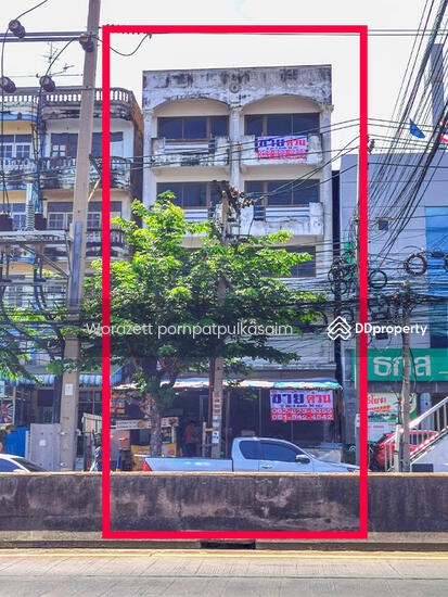 Commercial building at the mouth of Soi Ekachai 86, Bangkok, เอกชัย 88 ...
