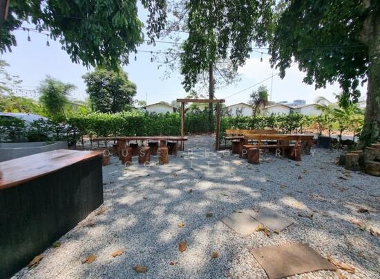 Land for sale with cafe building in the heart of Laem Chabang, Sriracha ...