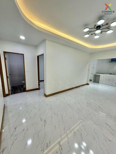 หมู่บ้าน อัมพร เพลส สุขาภิบาล 5 Amphon Place Sukhaphiban 5, กรุงเทพ, 1 สุขาภิบาล 5, ออเงิน, สาย ...