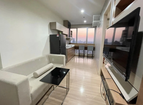 Rhythm Phahol-Ari : ริธึ่ม พหล-อารีย์, กรุงเทพ, 1377 ถนนพหลโยธิน, สาม ...