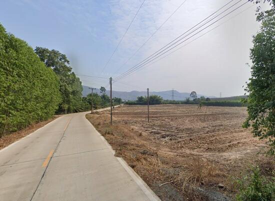 Land for sale, high-rise building behind Asia Clean Industrial Estate, area 30 rai,, Chon Buri ...