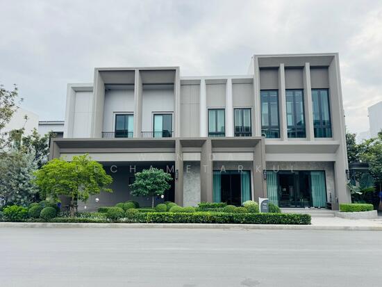 Bangkok Boulevard Signature Ramintra-Phraya Suren, Bangkok, Phraya ...