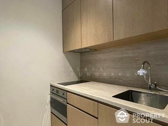 The Lofts Silom : เดอะ ลอฟท์ สีลม, กรุงเทพ, ถนนประมวญ, สีลม, บางรัก ...