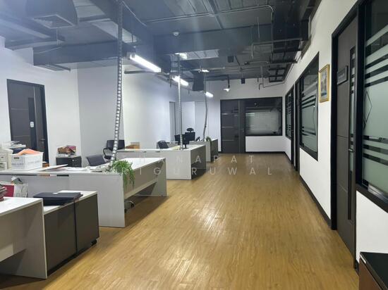 CHARN ISSARA TOWER 2, กรุงเทพ, บางกะปิ, ห้วยขวาง, กรุงเทพ, 1777 ตร.ม. ...