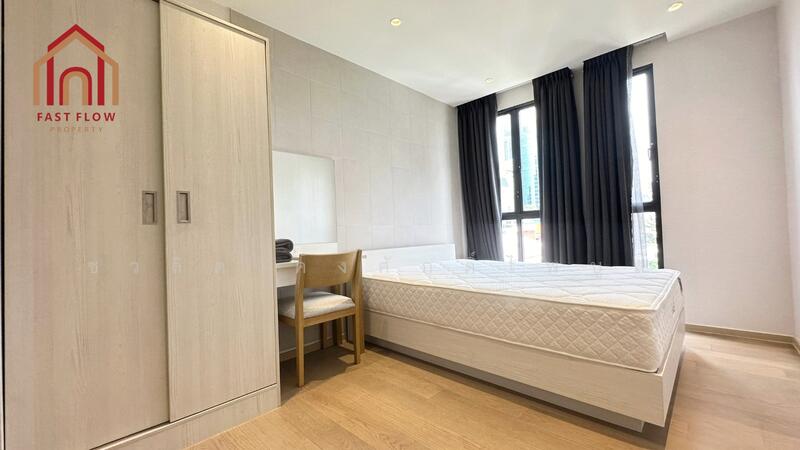 Runesu Thonglor 5 : รูเนะสุ ทองหล่อ 5, กรุงเทพ, 82 ซอย พร้อมมิตร, คลอง ...