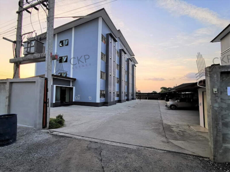 85533 - อพาร์ทเมนท์ สูง 4 ชั้น ตึกด้านหลัง เข้าซอยไม่ไกล มีทั้งหมด 60 ห้อง, Rayong, Pluak Daeng ...