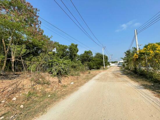 Land for sale on a hillside in the heart of Rayong city, area 6 rai ...