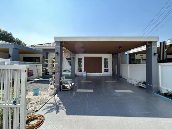 สภาพบ้านใหม่เอี่ยม !!ใกล้โรงเรียนบึงศรีราชา ขายบ้านเดี่ยวขนาด 50.6 ...