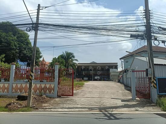 Land for sale with buildings, Chak Yai Chin Road 2, Thung Sukhla ...