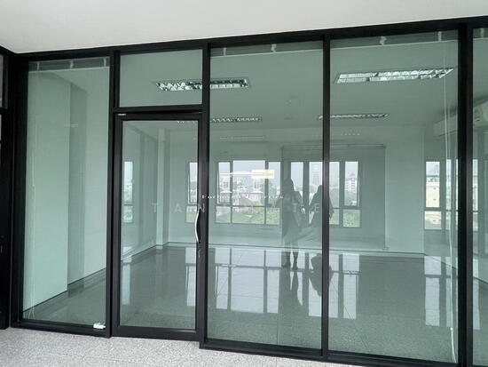 5-story office building on Sukhumvit 101/1, Bangkok, สุขุมวิท 101/1 ...