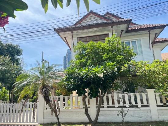 Single house for sale, Casaluna Bangsaen project, Chon Buri, Saen Suk, Muang Chon Buri, Chon ...