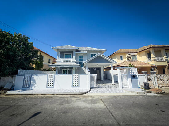 K.C. Park Ville 3, Bangkok, Sam Wa Tawan Tok, Khlong Sam Wa, Bangkok, 4 ...