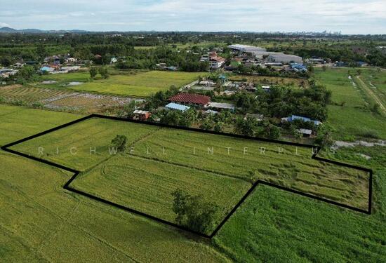 Land for sale, 4 rai, Nong Kla Old Alley, behind Sahapat Group, near Laem Chabang Port 8 km ...