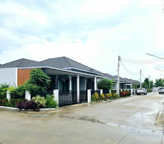 Bueng, Si Racha District, Chon Buri 20230, ชลบุรี, บึง, ศรีราชา, ชลบุรี ...