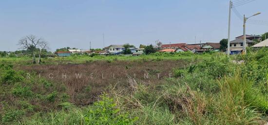 For sale: 367 square wah of land in Nai Mueang, 200 meters from Thesaban Damri Road., Prachin ...