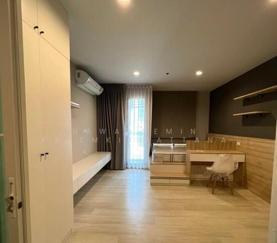 Life One Wireless, Bangkok, 1 Wireless Road, Lumphini, Pathum Wan ...