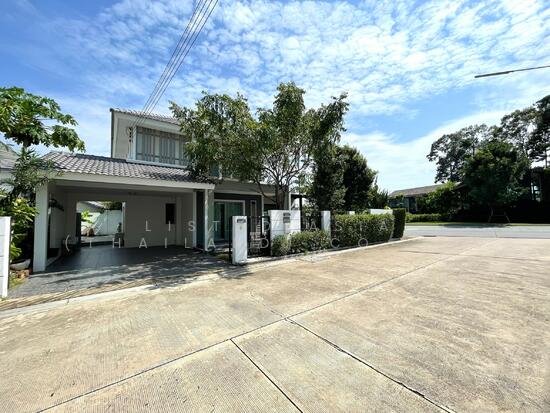 Life In The Garden Rongpo-Motorway : ไลฟ อิน เดอะ การ์เด้น โรงโป๊ะ ...