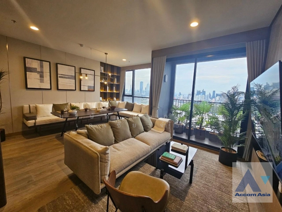 The Crown Rama 4-Sathon, Bangkok, Rama 4 Road, Thung Maha Mek, Sathon ...