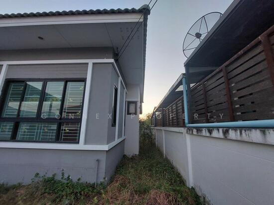 บ้านมีสุข 8 พนัสนิคม Baan Meesuk 8 Phanat Nikhom, ชลบุรี, หน้าพระธาตุ, พนัสนิคม, ชลบุรี, 74 ...