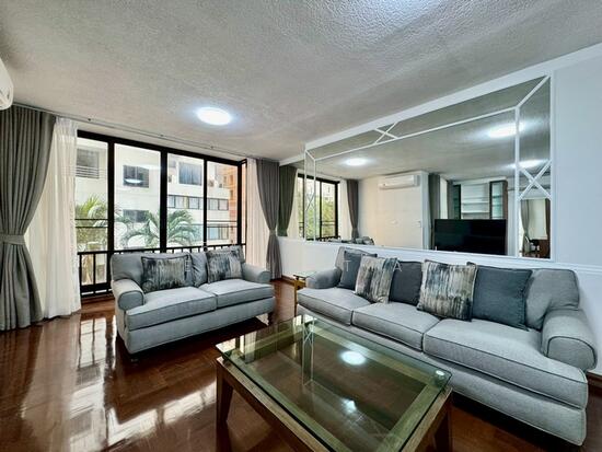 Vanicha Park Langsuan : วนิชา พาร์ค หลังสวน, กรุงเทพ, ซอยหลังสวน ...