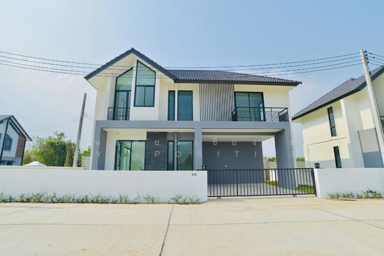 Brand New Spacious House with Stunning Doi Suthep Mountain View Ready ...