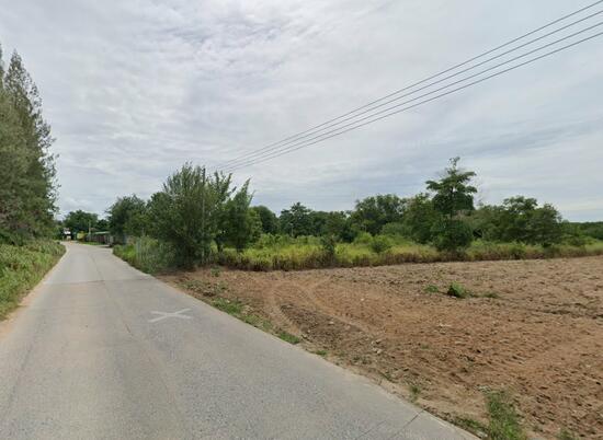 Land for sale, Bo Win, Soi Talat Lung Uan, area 5 rai, behind Eastern ...