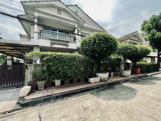 ขายบ้านเดี่ยว หมู่บ้านสกุลธร วัชรพล 2/3 260 ตร.ม. ใกล้ BTS วัชรพล ...