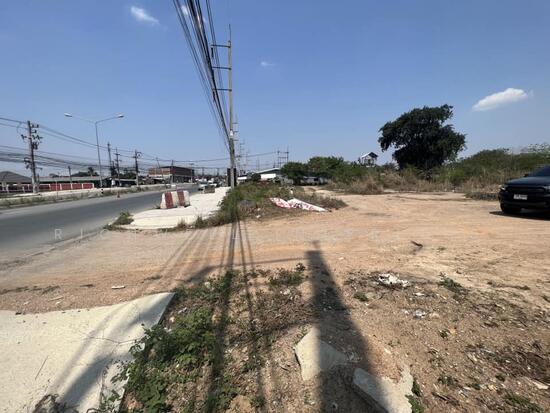 Land for sale, good location, purple pattern, Map Yang Phon, Plak Daeng ...