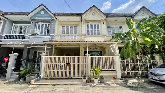Busarin Ramintra, Bangkok, Soi Phraya Suren 40, Sam Wa Tawan Tok, Khlong Sam Wa, Bangkok, 3 ...