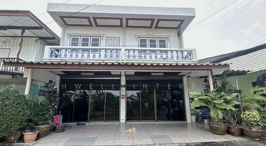 For sale: 2-storey house by the sea, approximately 100 meters from the beach (seaside pier ...