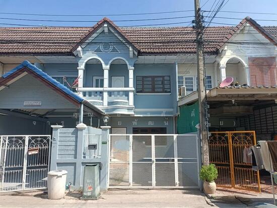 หมู่บ้านเสนาวิลล่า8 ซอยพระยาสุเรนทร์42, Bangkok, Sam Wa Tawan Tok, Khlong Sam Wa, Bangkok, 2 ...