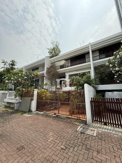 44868 - ทาวน์เฮ้าส์ 3 ชั้น ถนนสุขุมวิท 31 แยก 2 เนื้อที่ 46 ตร.ว. ใกล้ BTS อโศก, Bangkok, Khlong ...