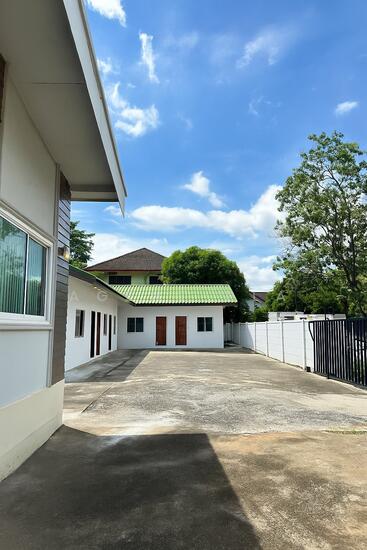 Single house for rent near Mega Bangna (SPSAD3429), Samut Prakan, Bang ...
