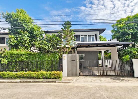 Mantana Srinakarin-Romklao, Bangkok, Kheha Rom Klao Road, Min Buri, Min Buri, Bangkok, 4 ...