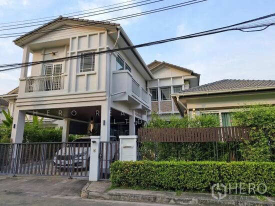 For Sale or Rent Detached House in Mantana Rama 9 - Srinakarin in Hua ...