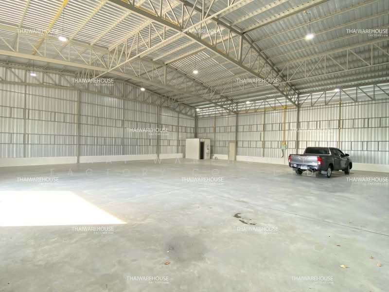 Factory and Warehouse for Rent 360 sqm Min Buri Bangkok 40ft Container ...