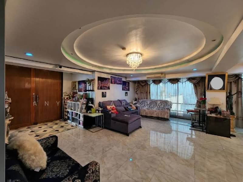 Four Street Mansion, Bangkok, Soi Phahonyothin 24, Phahonyothin Road ...