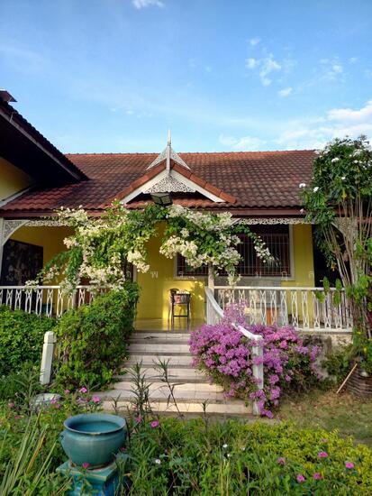 ขายบ้านชั้นเดียว 2หลัง ถนนสุวินทวงศ์ ซ.51 หนองจอก กรุงเทพฯใกล้สนามกอล์ฟ ...