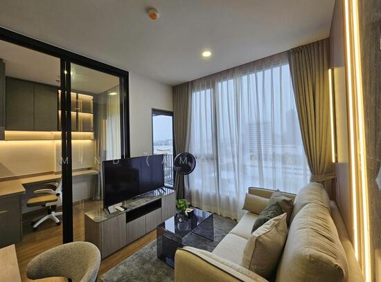 Cloud Thonglor-Phetchaburi, Bangkok, 1986 New Petchaburi Road, Bang Kapi, Huai Khwang, Bangkok ...