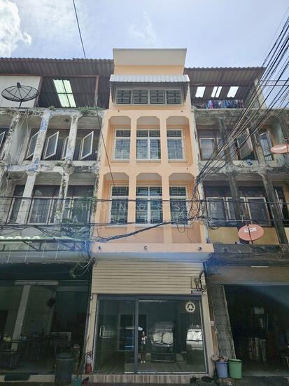 4-Storey Commercial Building for Sale on Phaholyothin 32/1, Bangkok ...