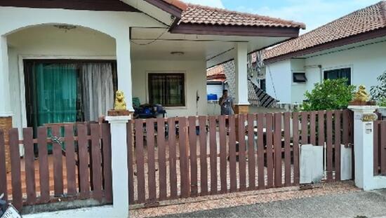 ถนน ชุมชนหนองหว้า 5 ตำบล บึง อำเภอ ศรีราชา จังหวัด ชลบุรี, Chon Buri ...